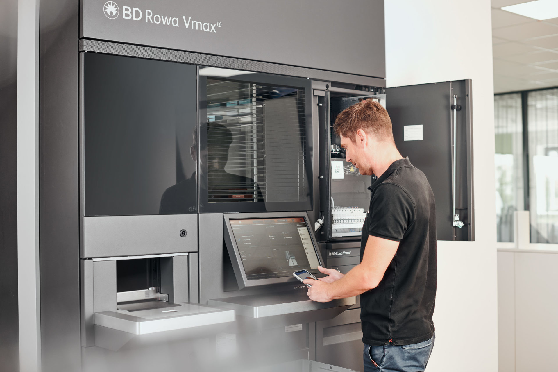 ¿Y qué sucede después de comprar un robot de almacenamiento BD Rowa™?